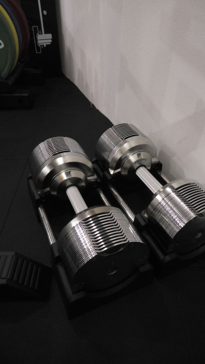 【2名まで】虎ノ門ヒルズ付近。6駅4路線利用可。高品質ハーフラック&amp;スミスマシンの写真5