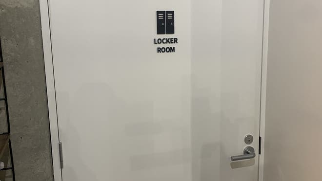 【2名まで】虎ノ門ヒルズ付近。6駅4路線利用可。高品質ハーフラック&スミスマシンの写真10