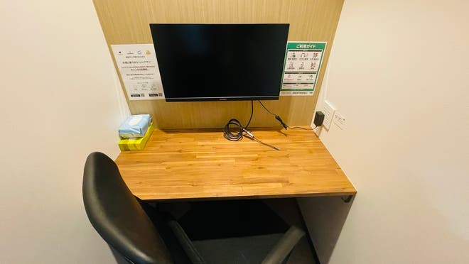 【¥660/1時間!中野駅から徒歩1分】モニター・フリードリンク付き1名個室(ブース12)※予約時間前は入室不可の写真2