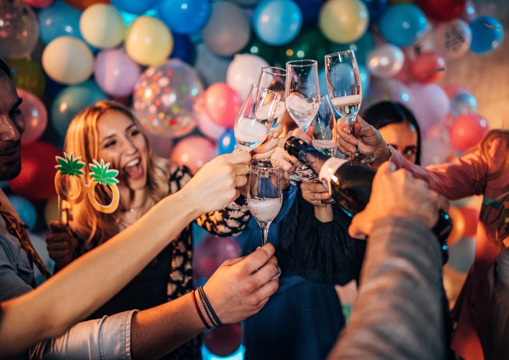 BAR完全貸切/セルフ飲み放題880円/カラオケ・ダーツ無料/心斎橋駅近/結婚式２次会/Bar Near 心斎橋の写真7