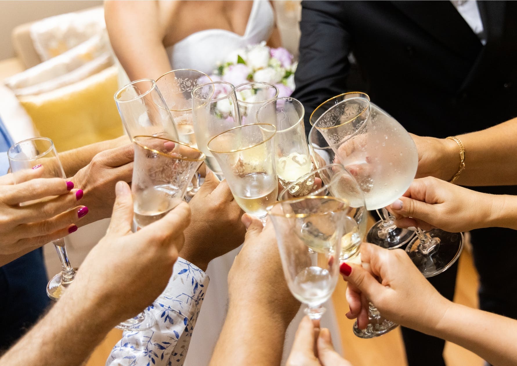 BAR完全貸切/セルフ飲み放題880円/カラオケ・ダーツ無料/心斎橋駅近/結婚式２次会/Bar Near 心斎橋の写真8