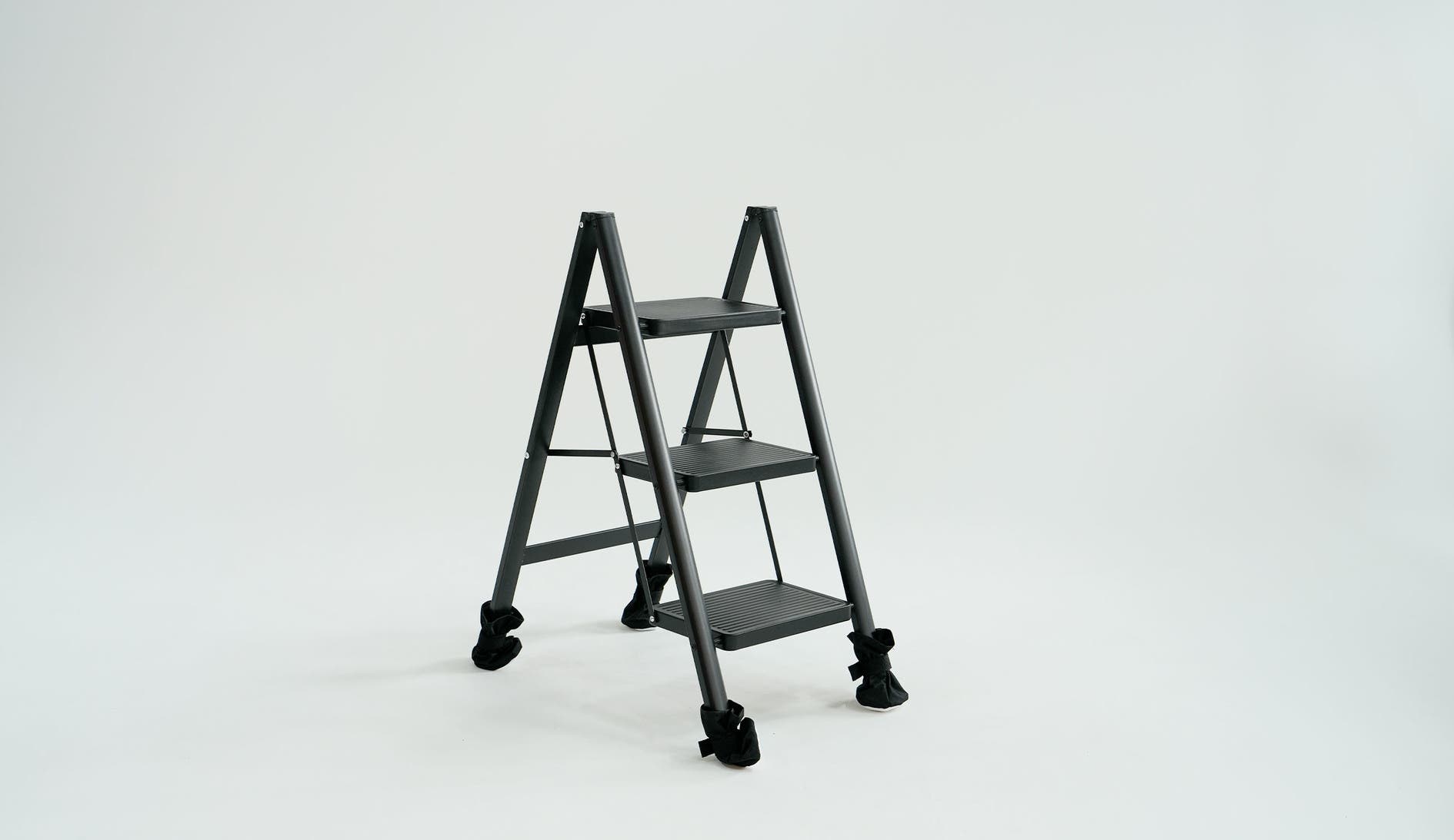 プロ用機材無料貸出、神戸駅から徒歩5分、天井4ｍ広々 3面白ホリ スタジオ 撮影スタジオ レンタルスタジオの写真11