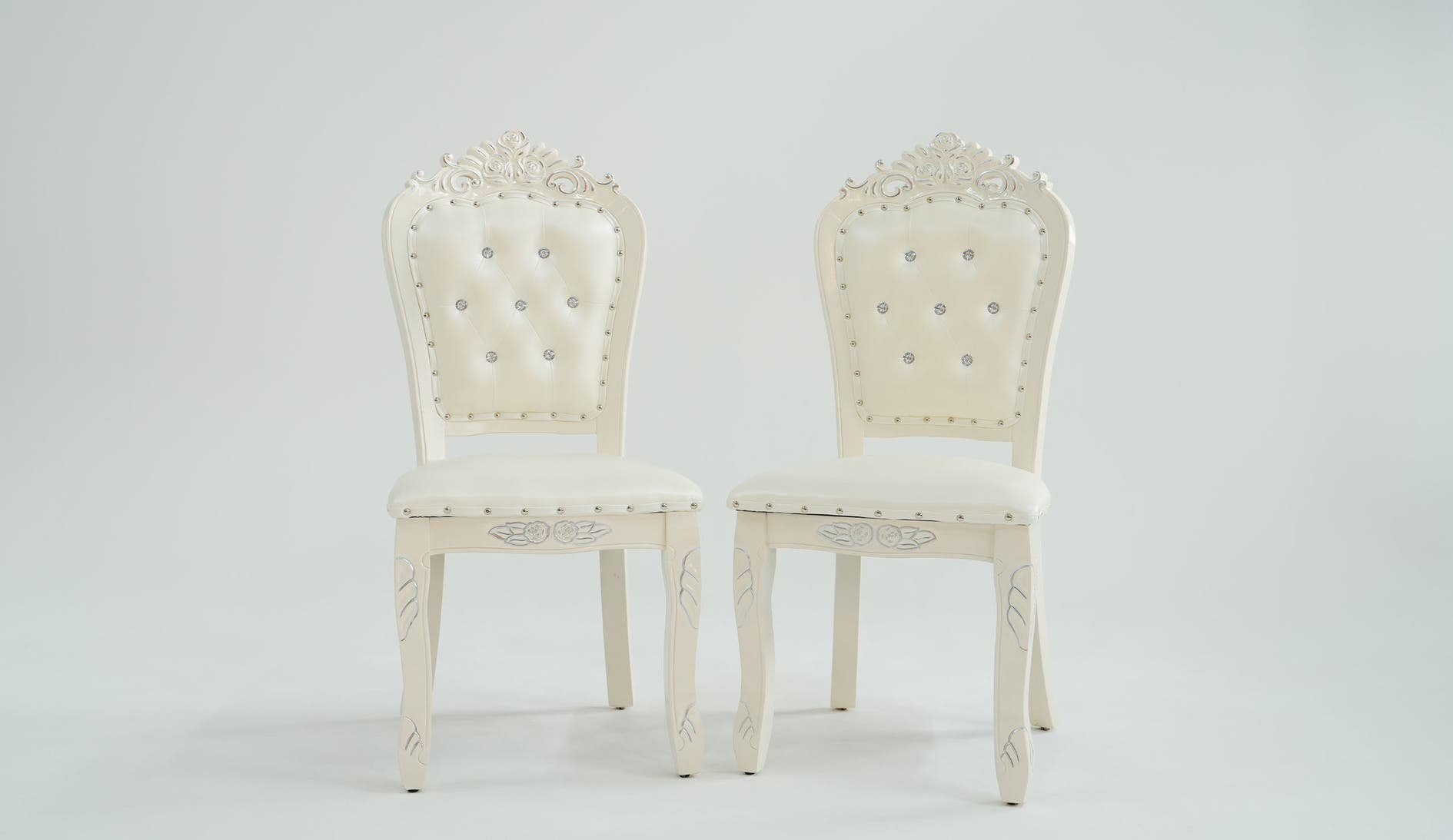 プロ用機材無料貸出、神戸駅から徒歩5分、天井4ｍ広々 3面白ホリ スタジオ 撮影スタジオ レンタルスタジオの写真15