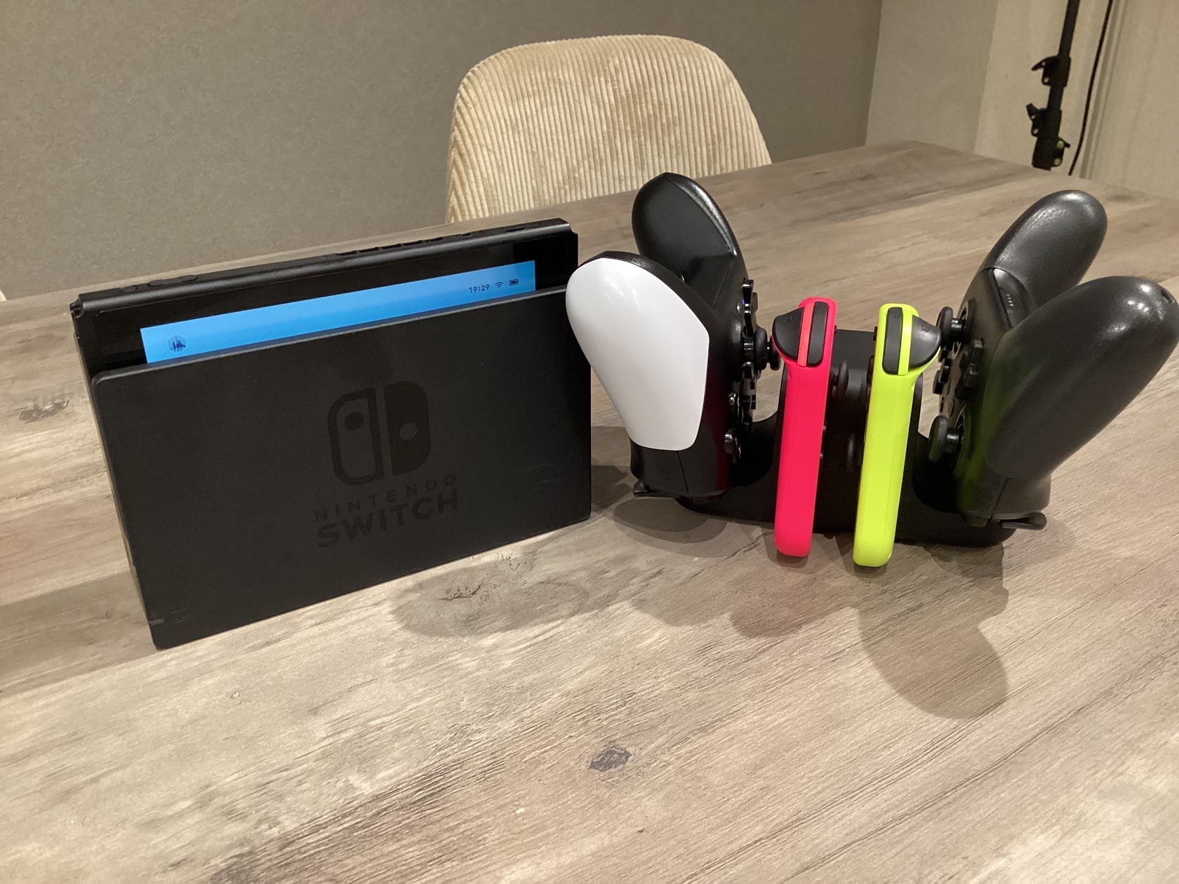 期間限定Sale✨三宮駅4分🚃ワンフロア1室の贅沢空間🛋️🍷ド迫力プロジェクター🎞️🍿最大18名様🎉ごみ捨て可🌈の写真7