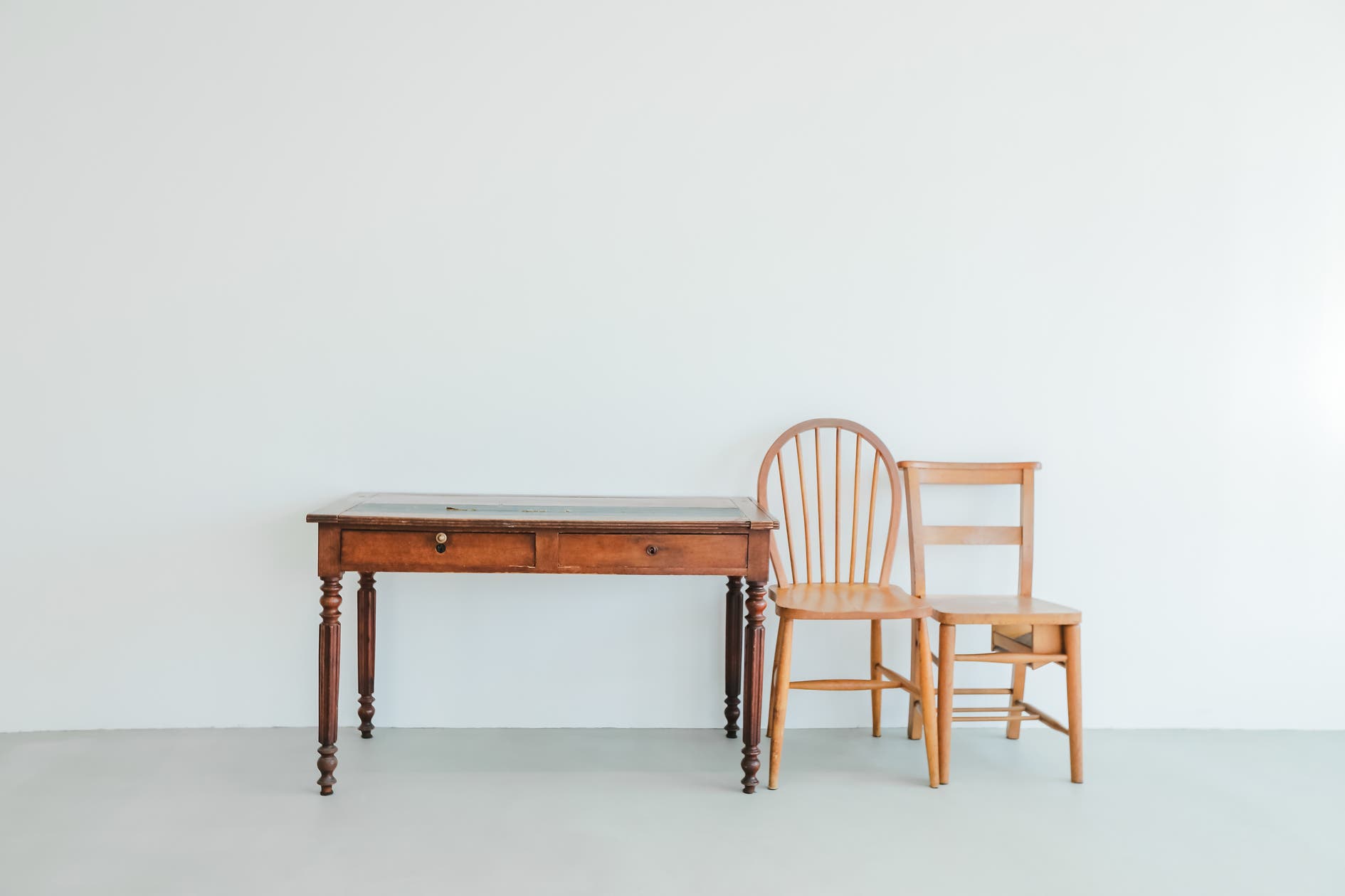 平日のみ利用可！外光が入るシンプルなスタジオスペース！コスプレ撮影、プロフィール撮影、セルフ撮影などに！の写真3