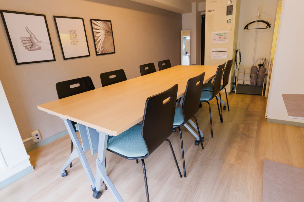 【名古屋駅徒歩5分】最大10名/会議/セミナー/撮影/ボードゲームの写真5