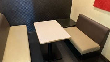 《2~4名用》会議・打ち合わせ用ルーム【サイズS】の写真1