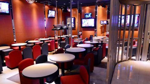 【新橋店】✨記念価格✨ご宴会・忘年会・お誕生日会・オフ会・各種二次会・パーティーはカラ鉄で決定♪の写真1