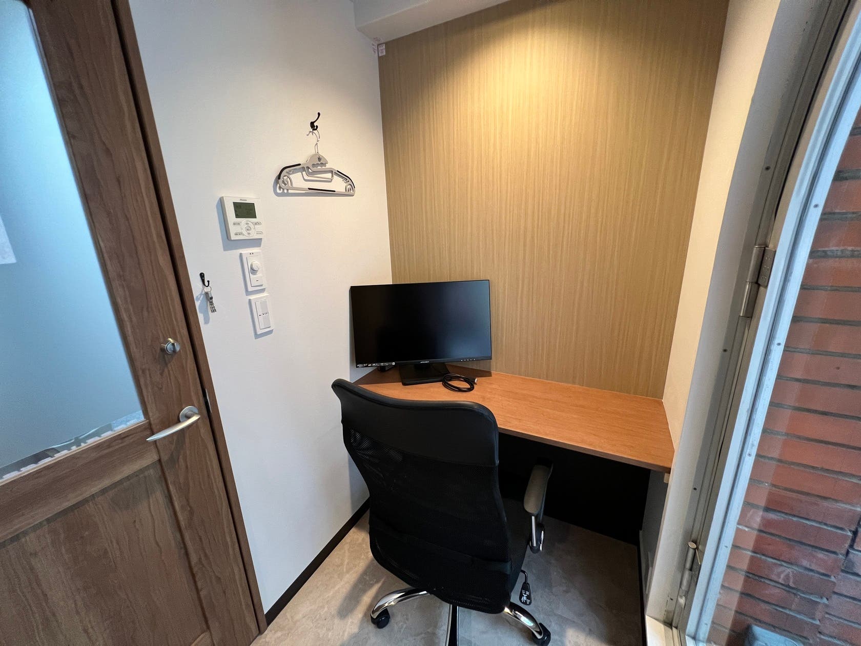 【¥440/30分！新宿駅から1分】モニター・フリードリンク付き2名個室（個室19）※予約時間前は入室不可の写真3
