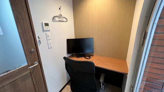 【¥440/30分!新宿駅から1分】モニター・フリードリンク付き2名個室(個室19)※予約時間前は入室不可の写真3