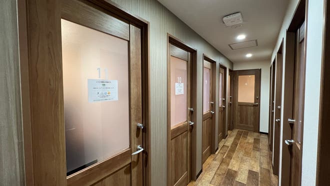 【¥330/30分!新宿駅から1分】モニター・フリードリンク付き1名個室(個室11)※予約時間前は入室不可の写真6