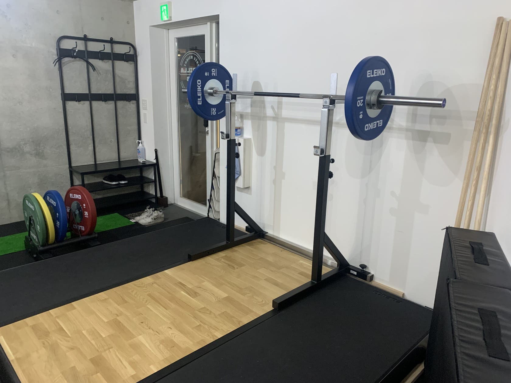 【2名まで】虎ノ門ヒルズ付近。6駅4路線利用可。ウエイトリフティングなど ELEIKO SVRプラットフォームの写真8