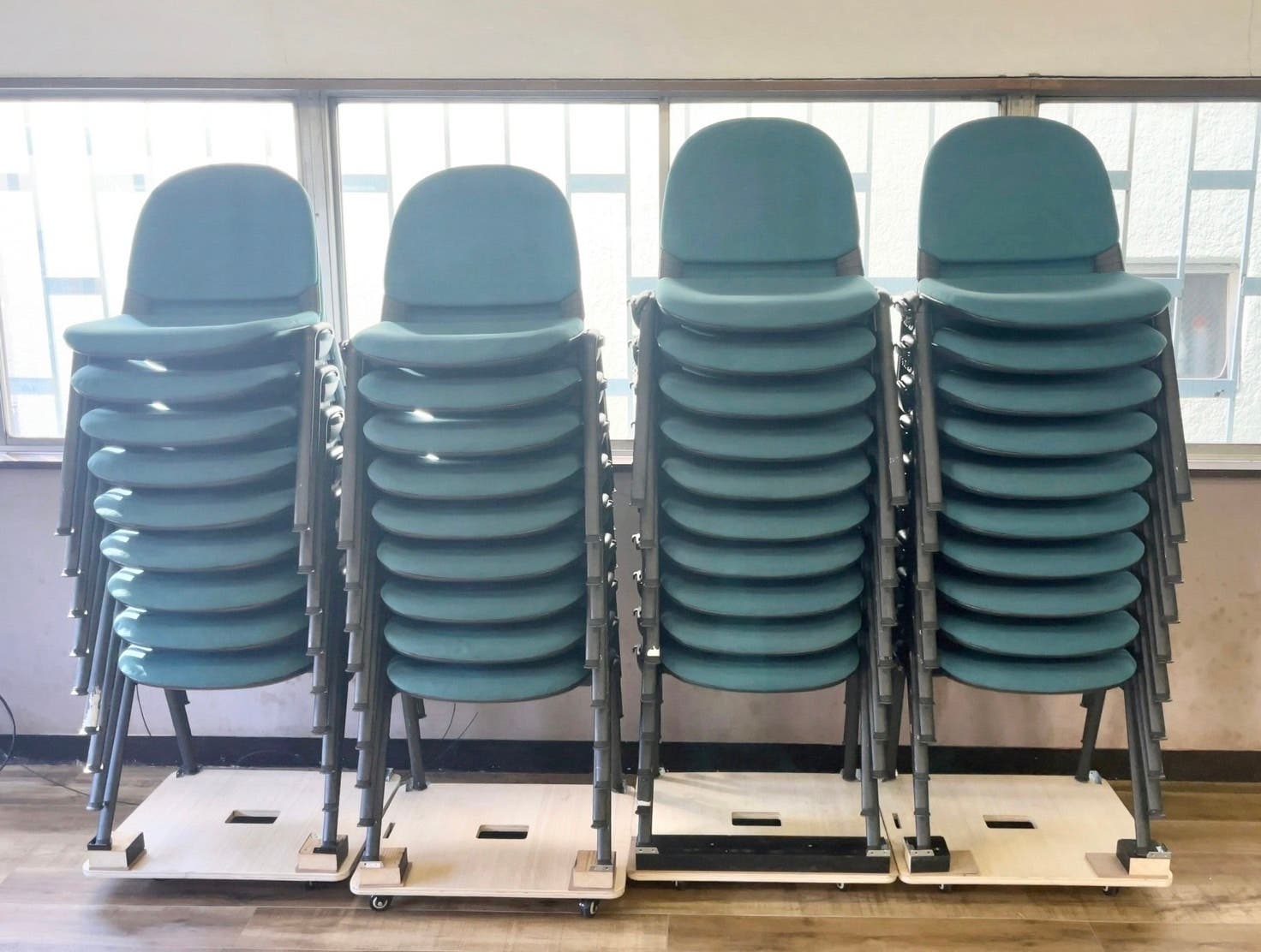 追加椅子の画像1