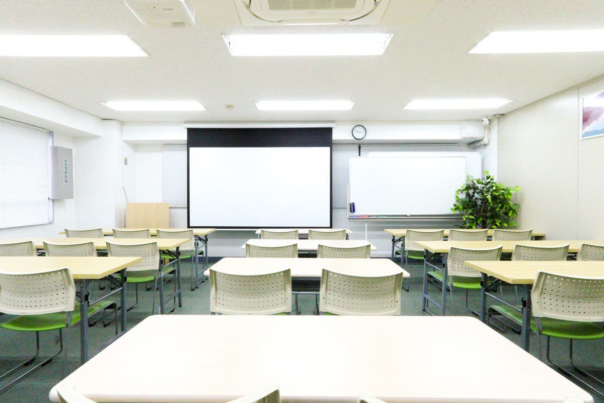【品川駅徒歩3分・44名利用可！】プロジェクター・WiFi全て無料！セミナーに！ふれあい貸し会議室 品川No19の写真3