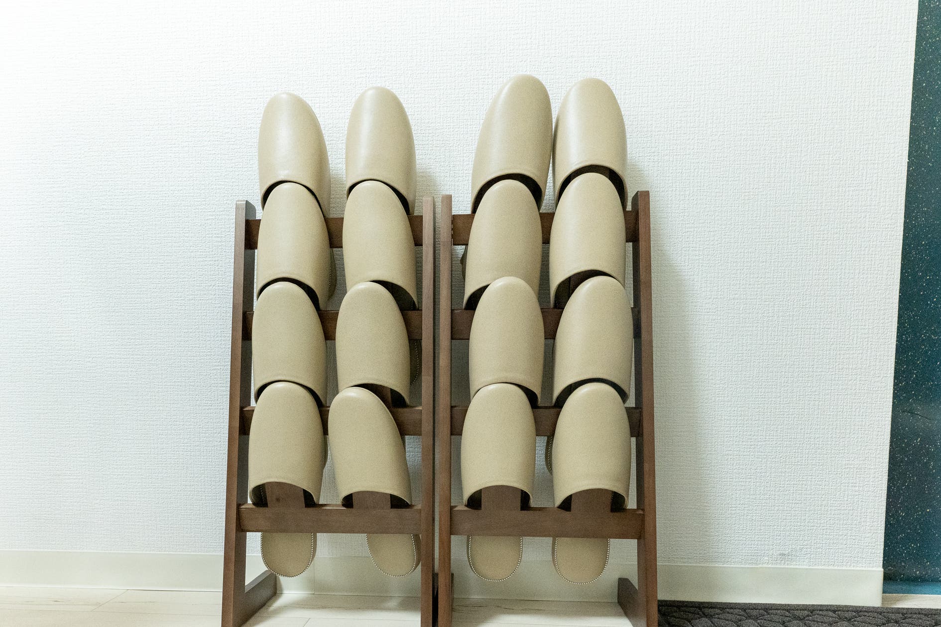 【池袋駅南口3分】8席、光回線高速WiFi、モニター・ホワイトボード完備☆1日1回スタッフ完全清掃の会議室の写真15