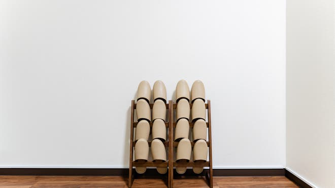 【池袋駅5分】8席、光回線高速WiFi、モニター・ホワイトボード完備☆1日1回スタッフ完全清掃の会議室の写真13