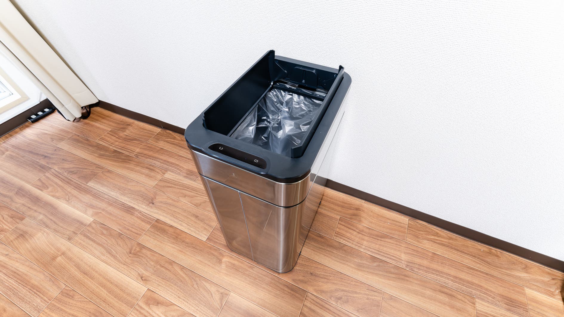 【池袋駅5分】8席、光回線高速WiFi、モニター・ホワイトボード完備☆1日1回スタッフ完全清掃の会議室の写真18