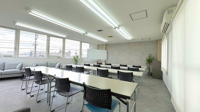 最大40名ぐらいまでご利用可能です!研修・セミナー・会議・商談などでご利用いただけます!駐車場最大3台有!(無料)の写真12
