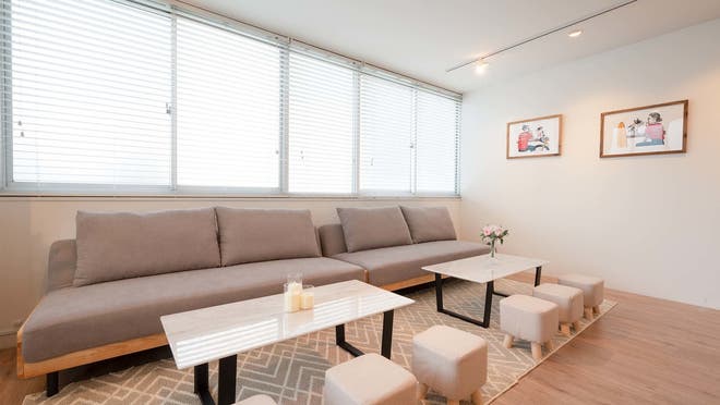 【秋葉原駅から5分】最大150㌅投影可・65㌅ディスプレイ/24時間・着席35名/超広い/パーティ・歓送迎会の写真11