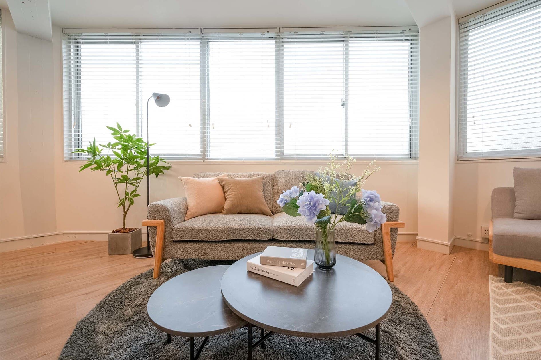 【秋葉原駅から5分】最大150㌅投影可・65㌅ディスプレイ/24時間・着席35名/超広い/パーティ・歓送迎会の写真12