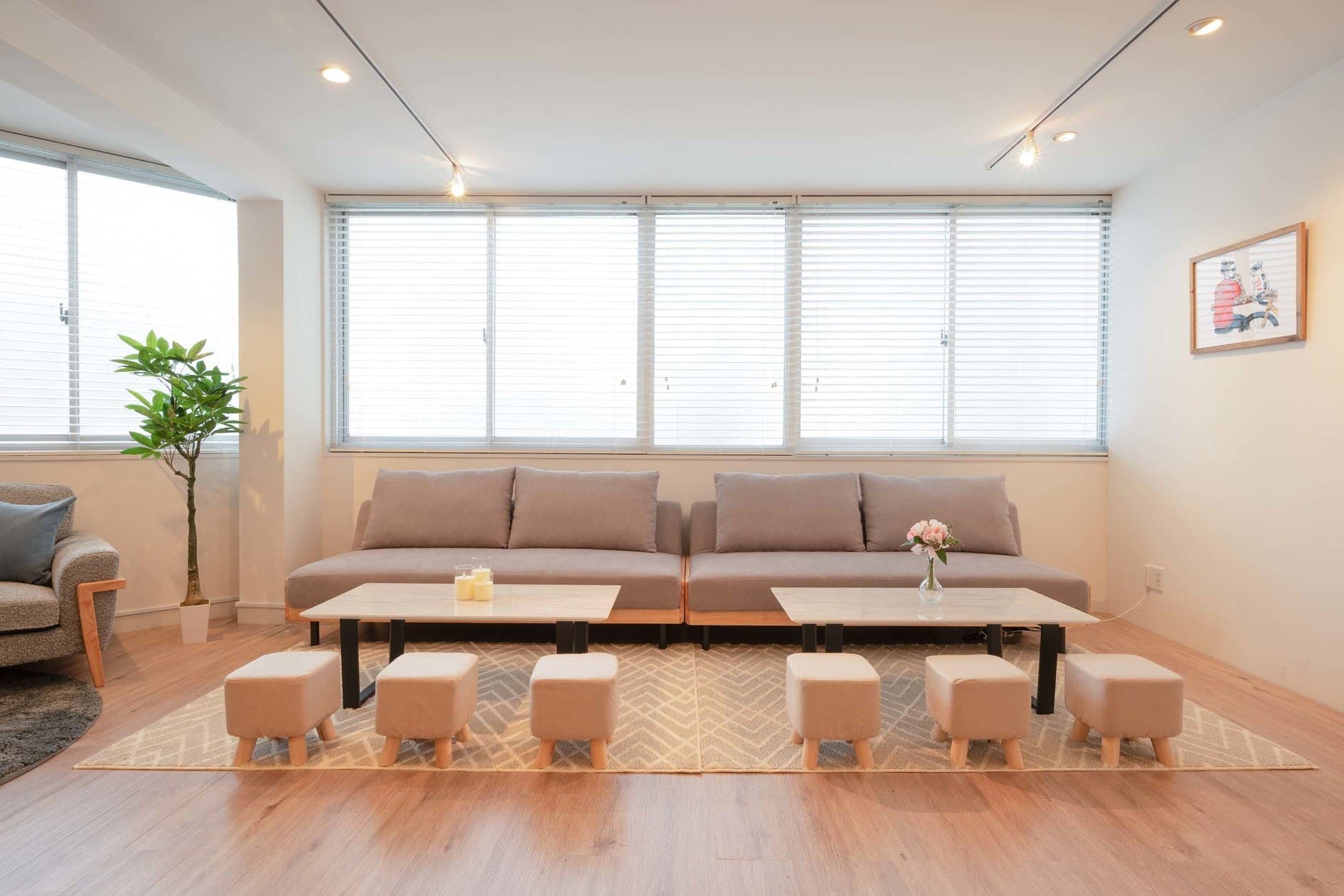 【秋葉原駅から5分】最大150㌅投影可・65㌅ディスプレイ/24時間・着席35名/超広い/パーティ・歓送迎会の写真14