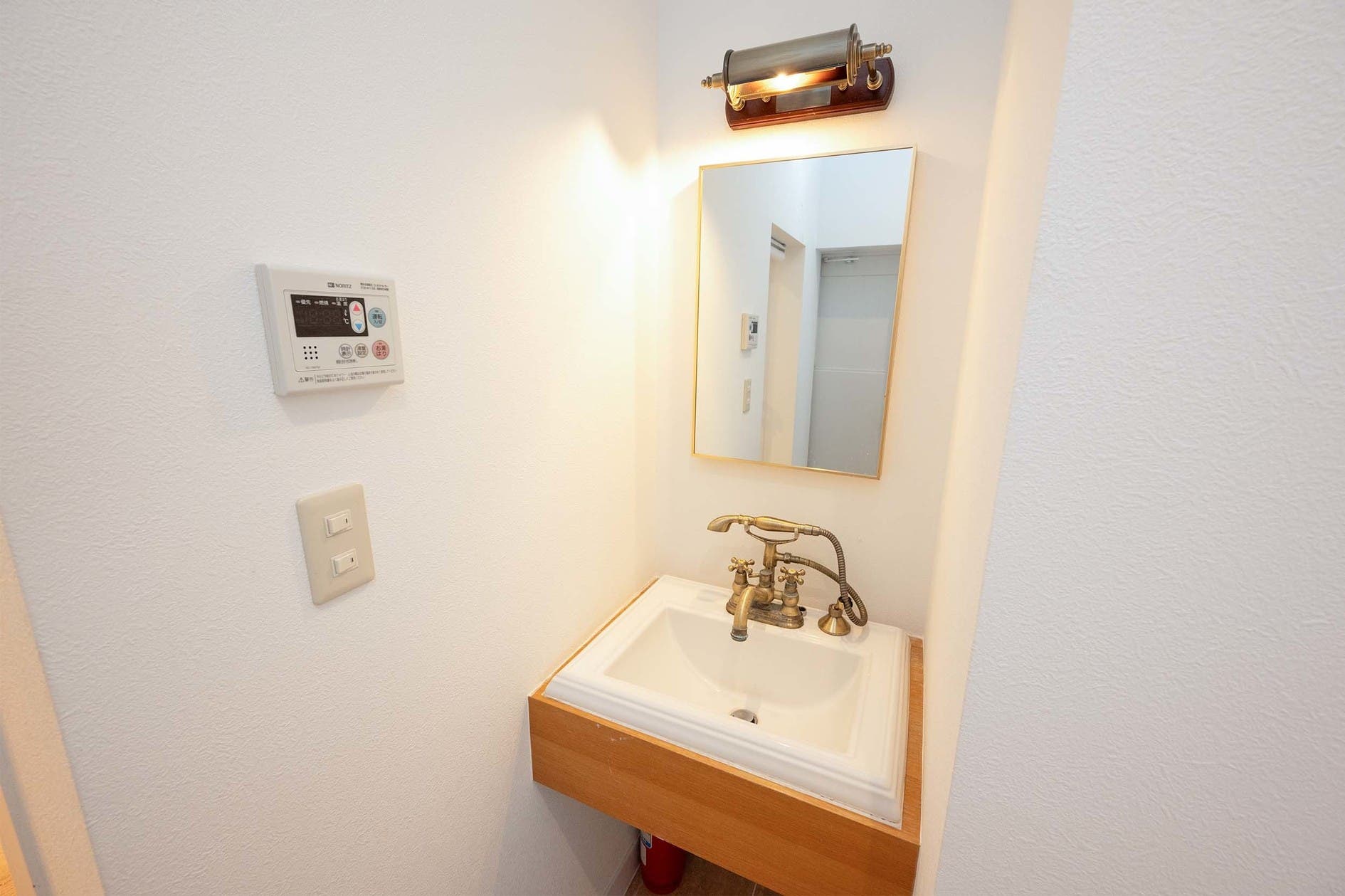 【秋葉原駅から5分】最大150㌅投影可・65㌅ディスプレイ/24時間・着席35名/超広い/パーティ・歓送迎会の写真21