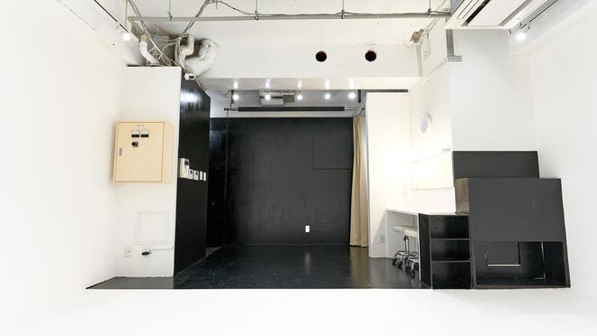 JR「川崎」駅から徒歩10分|白ホリと黒背景が使える無料機材が豊富に揃った格安レンタル撮影スタジオの写真7