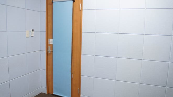 Aスタジオ/リノリウム床仕様でバレエの個人練習に最適♪ 大型鏡に防音仕様で各種ダンスにスピーカーが使い放題!!の写真9