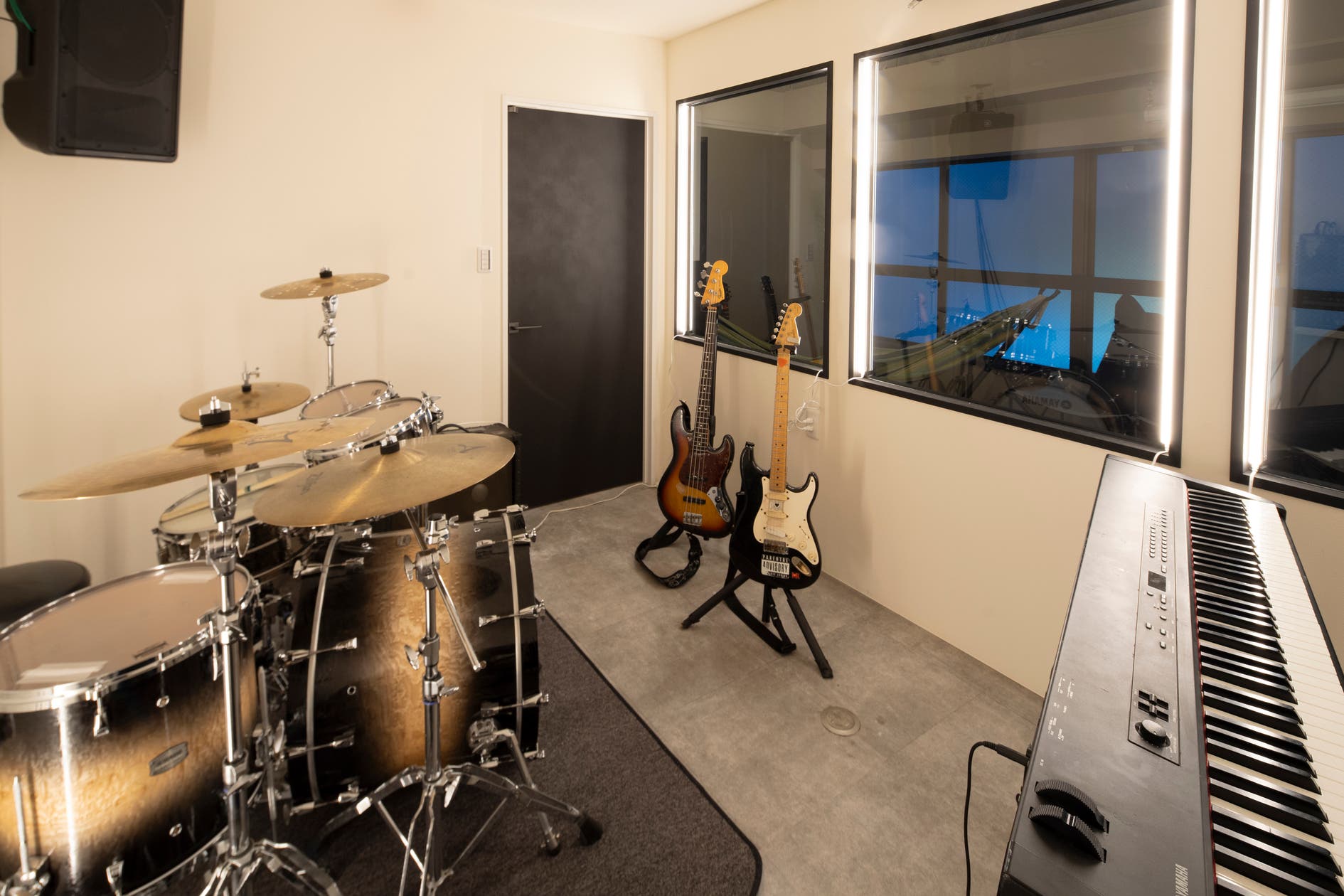 【関内駅3分】プライベート個室🎉パーティー🍻女子会👨‍👩‍👧‍👦サウナあり🧖‍♀️🧖‍♂️カラオケも可🎙の写真6