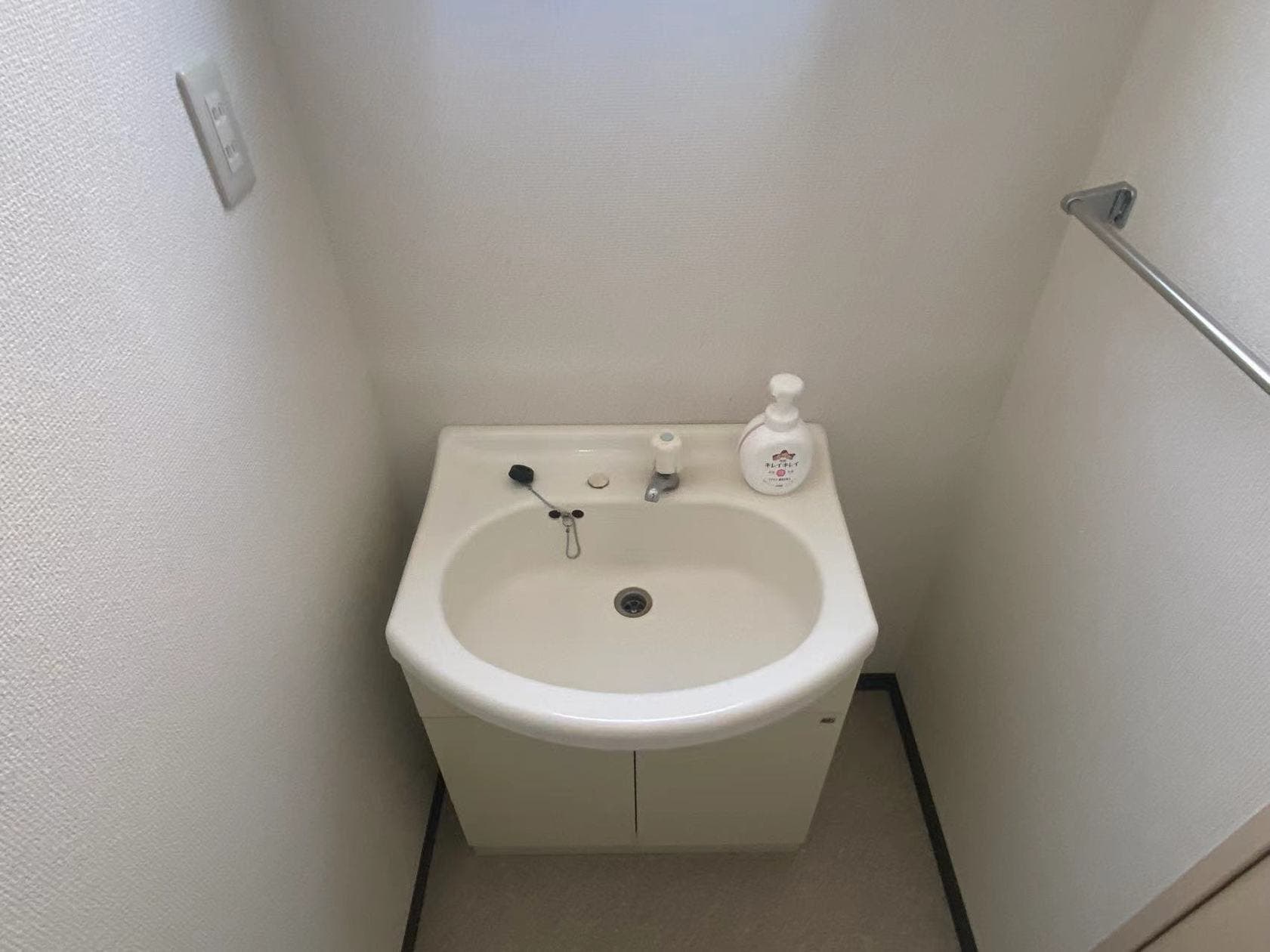 高田馬場平日 2,500円/1h★2B室、同ビル内に2部屋あり！40名着席でリーズナブルな貸会議室！の写真15