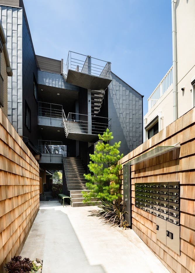 【牛込神楽坂駅徒歩3分】シェアオフィス内の会議室 ＜MAXHUBミーティングボード/1Fコーヒースタンド併設＞（会議利用）の写真6