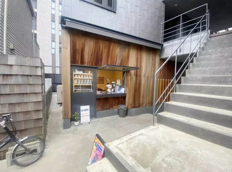 【牛込神楽坂駅徒歩3分】シェアオフィス内の会議室 ＜MAXHUBミーティングボード/1Fコーヒースタンド併設＞（会議利用）の写真7