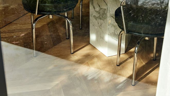 【中目黒スタバすぐ】モダンなシェアオフィス内の会議室 <現代アート・デザイナーズ家具> VIP・商談に!(会議利用限定)の写真3