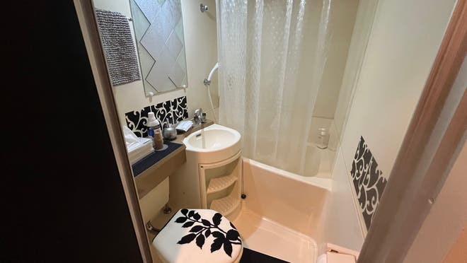 駅近/徒歩1分/完全個室/24時間使用可/禁煙/シャワー完備/隠れ家/おしゃれの写真4