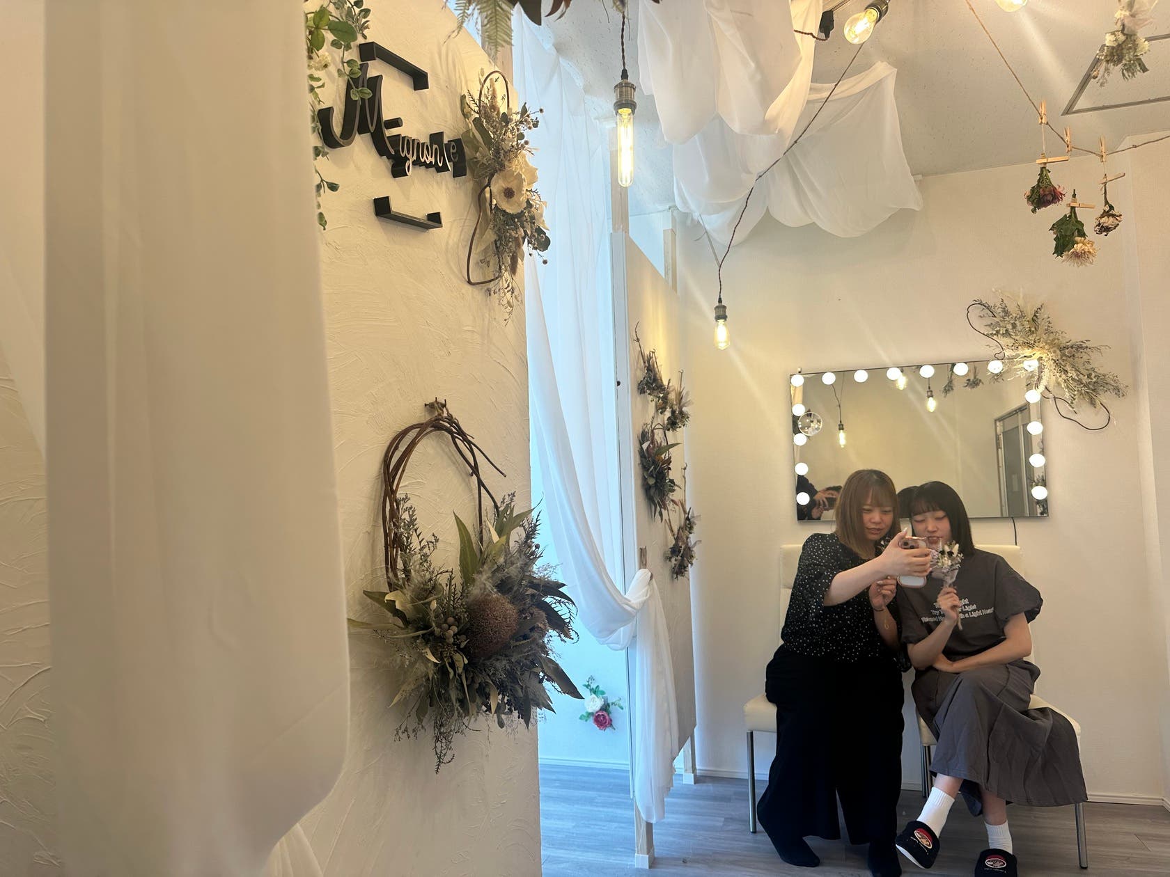 JR大津駅7分｜ライティングのしやすい部屋◎2ブース有｜ドライフラワー装飾の写真5