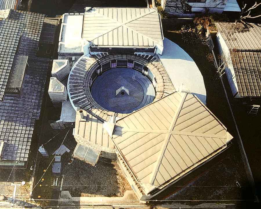 香川県・多度津町《さぬき浜街道》からすぐの一棟貸。『ギャラリー』『撮影スタジオ』『スピリチュアルワーク』などに最適な異空間の写真4