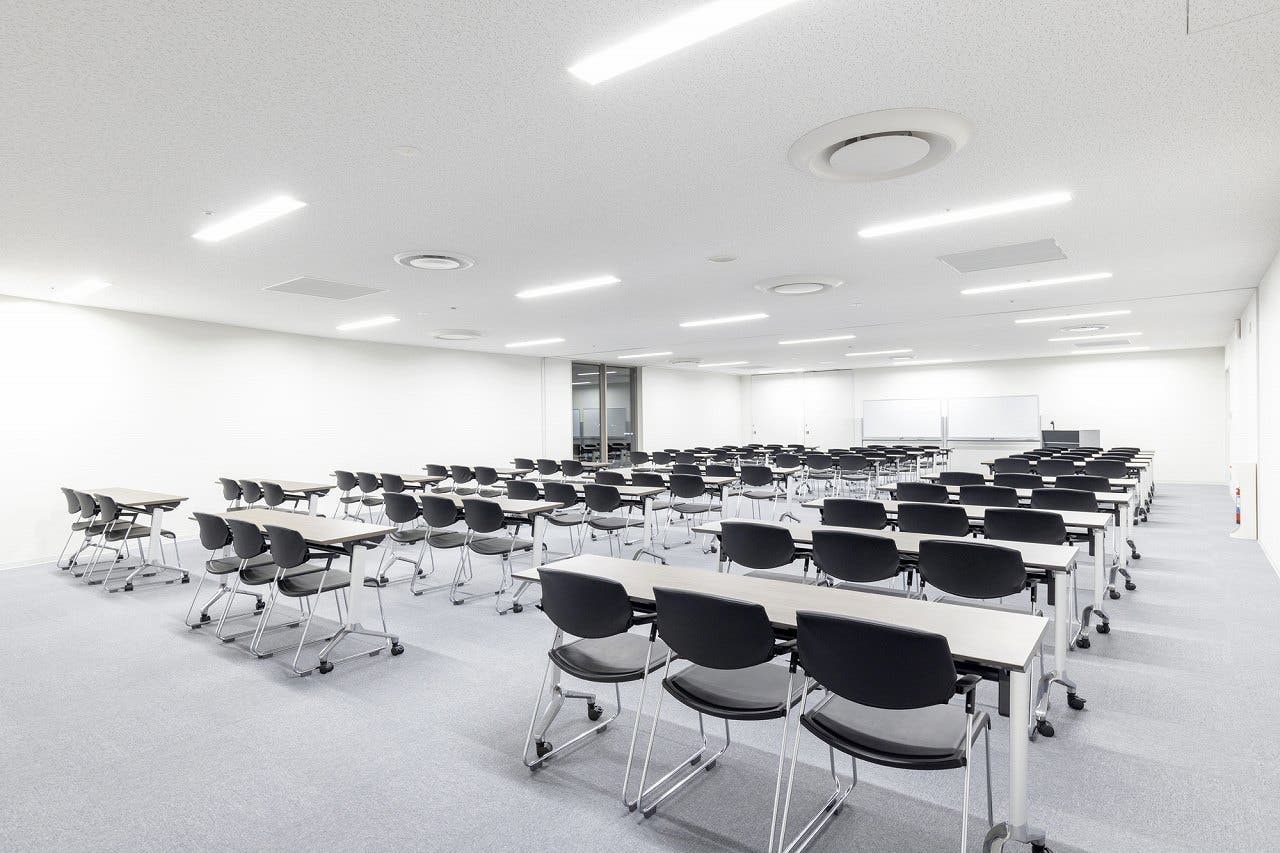 【水戸駅直結徒歩1分】最大90名✨会議室③・④（窓あり）セミナー/研修/講演会/WEB会議/複数面接/レッスンなど◎の写真2