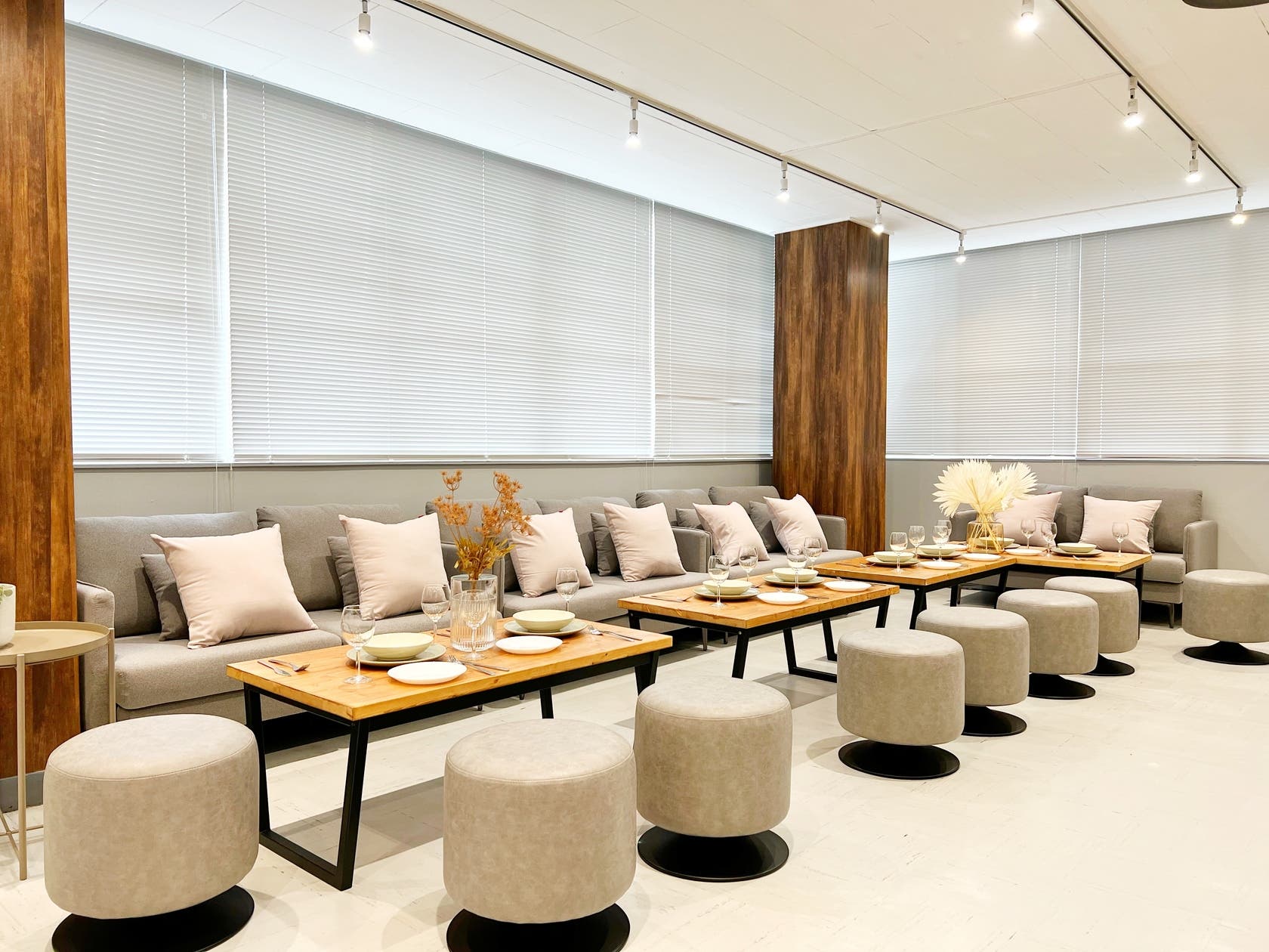 🎄クリスマス＆忘年会🥂神田駅1分🚶‍♂️最大48名🪑120㌅スクリーン＆65型モニター🎤24時間[26]の写真6