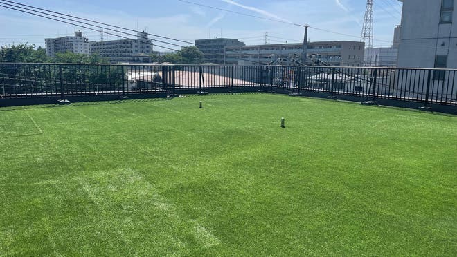 【新座駅徒歩30秒】屋上の芝生ロケーション&屋内スペースの写真1