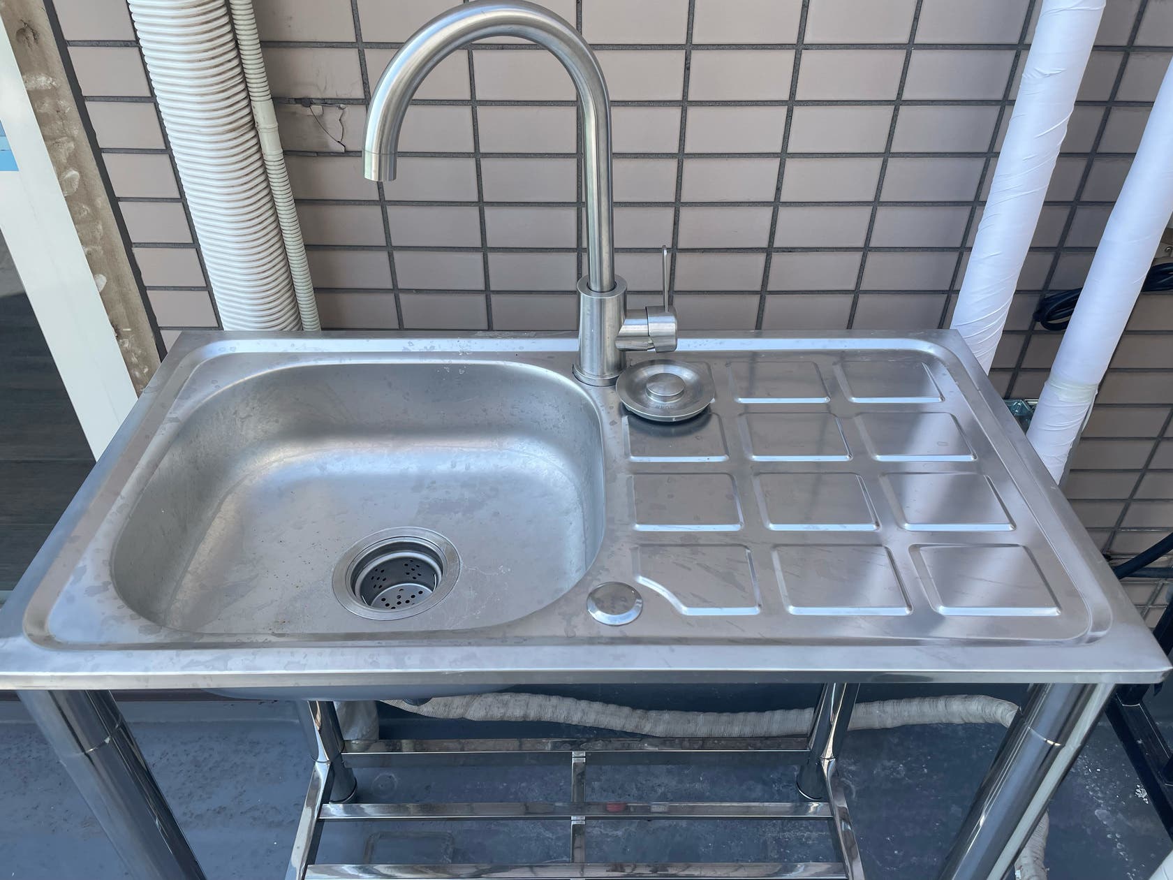 【新座駅徒歩30秒】屋上の芝生ロケーション&屋内スペースの写真5