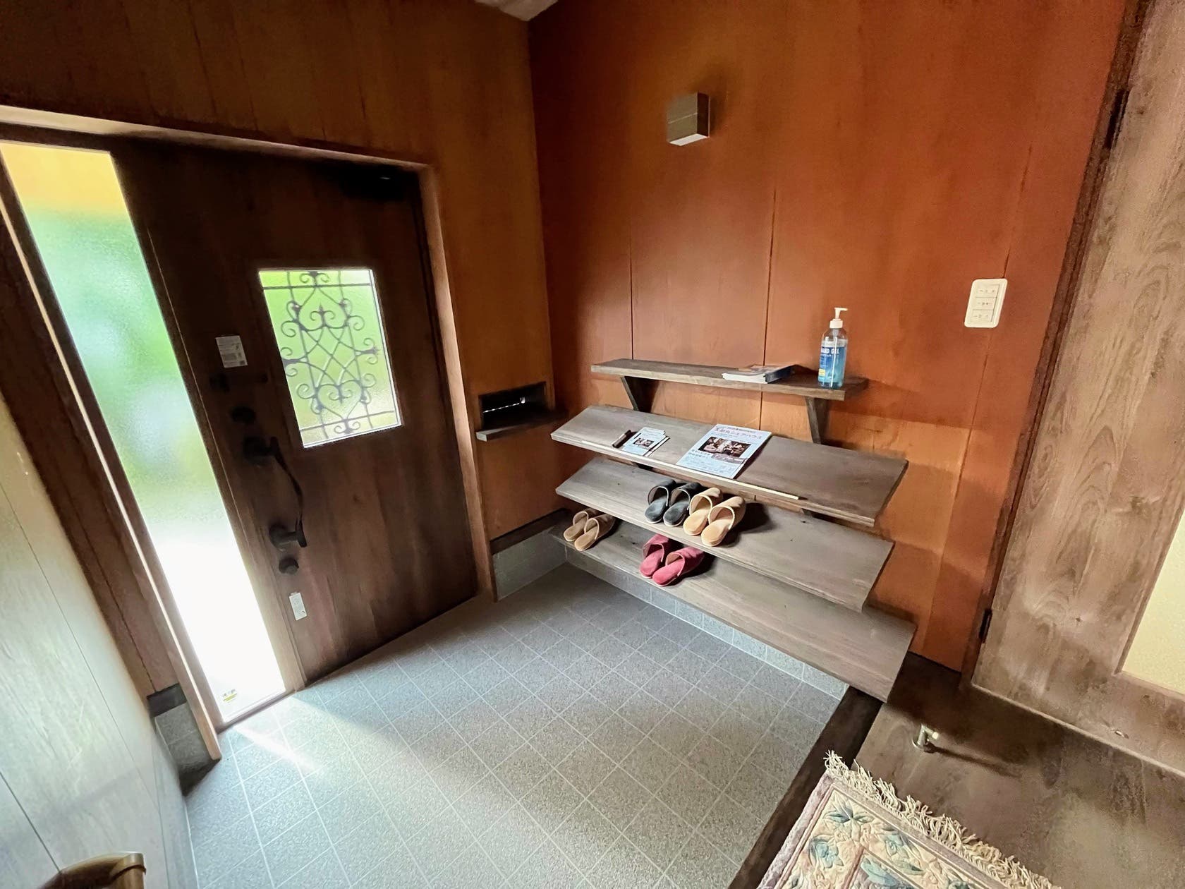 太郎丸シェアハウス　リビングスペースの写真4