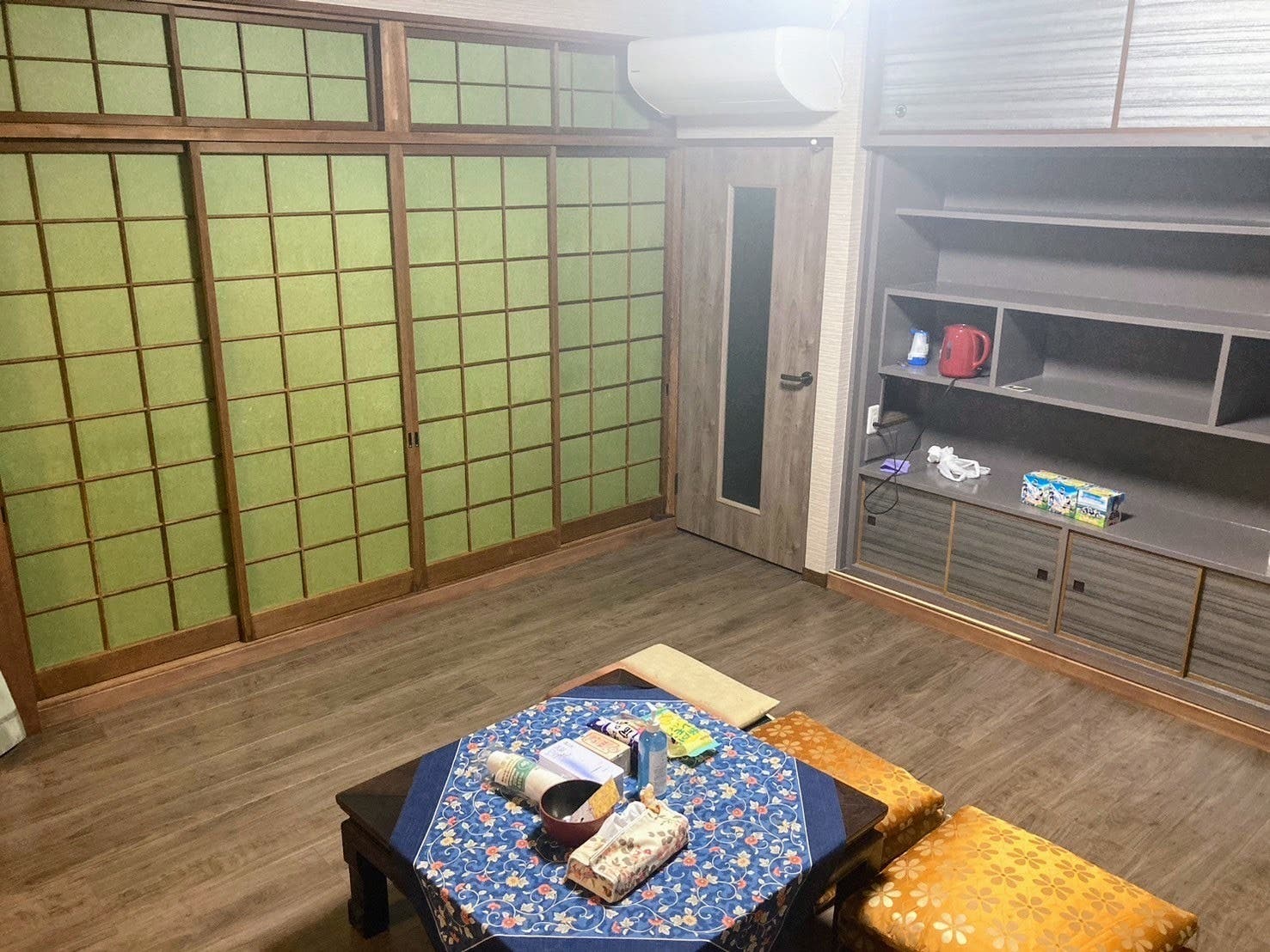 太郎丸シェアハウス　リビングスペースの写真7