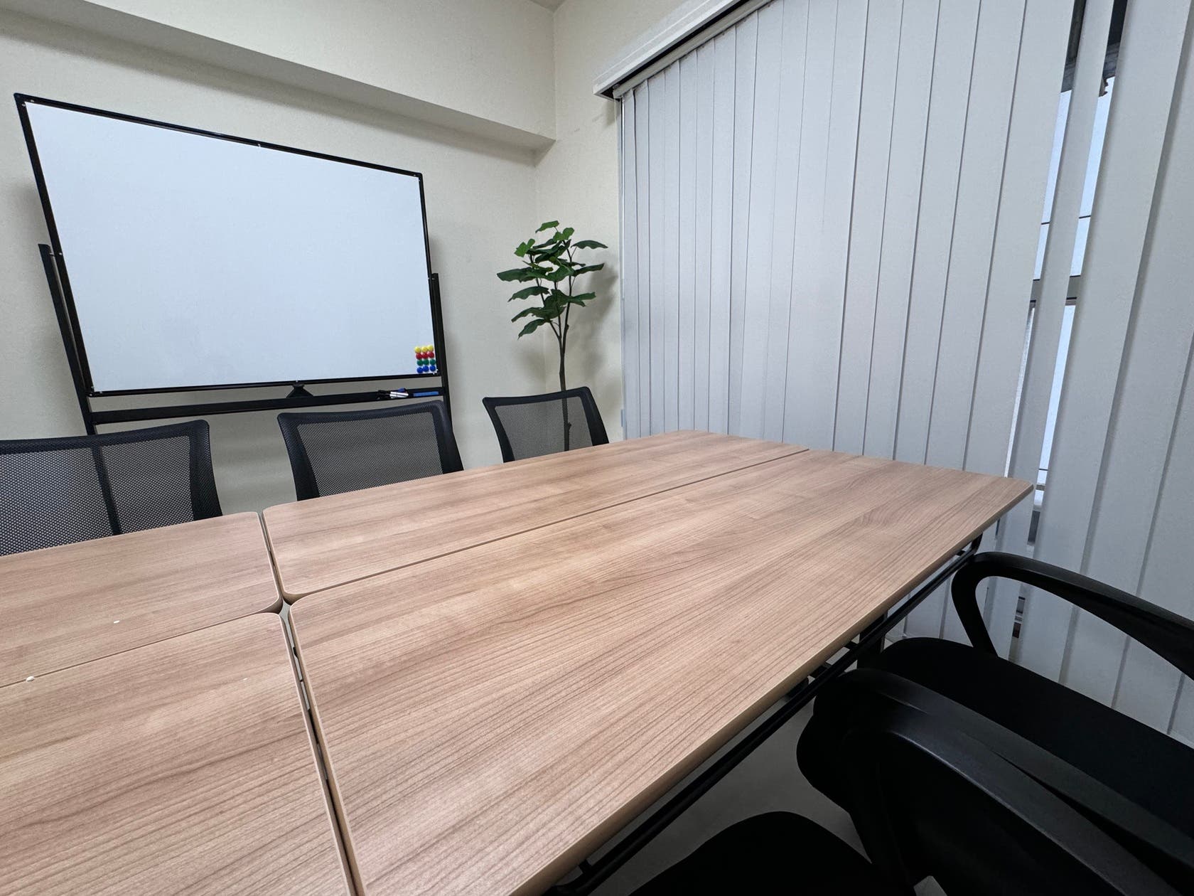 【駅チカ/スマイリー会議室】名古屋駅 徒歩3分/最大8名/WiｰFi/モニター/Web会議/ボードゲームの写真7