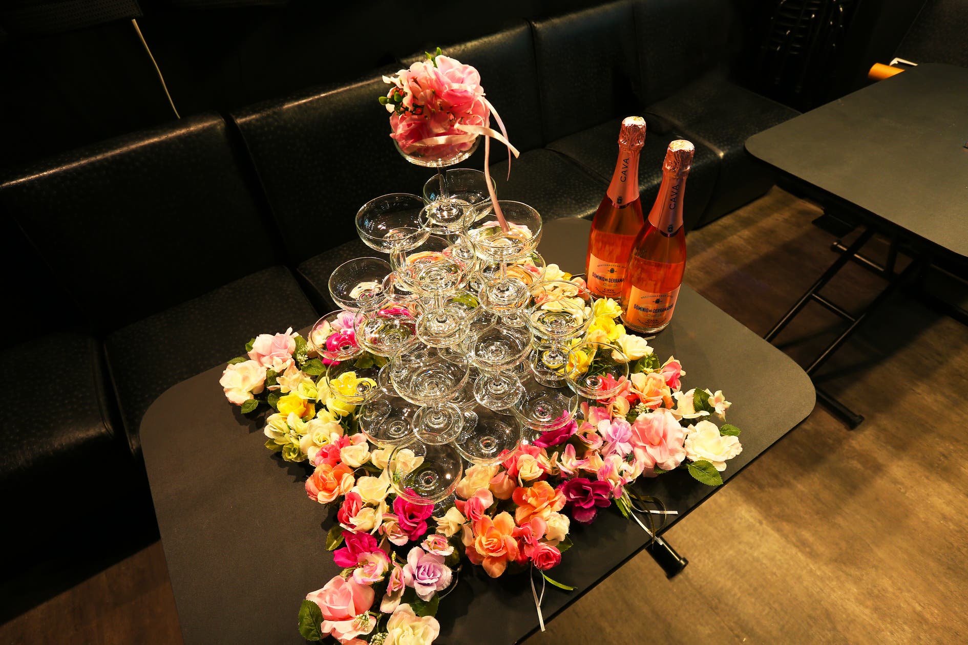 シャンパンタワーの画像1