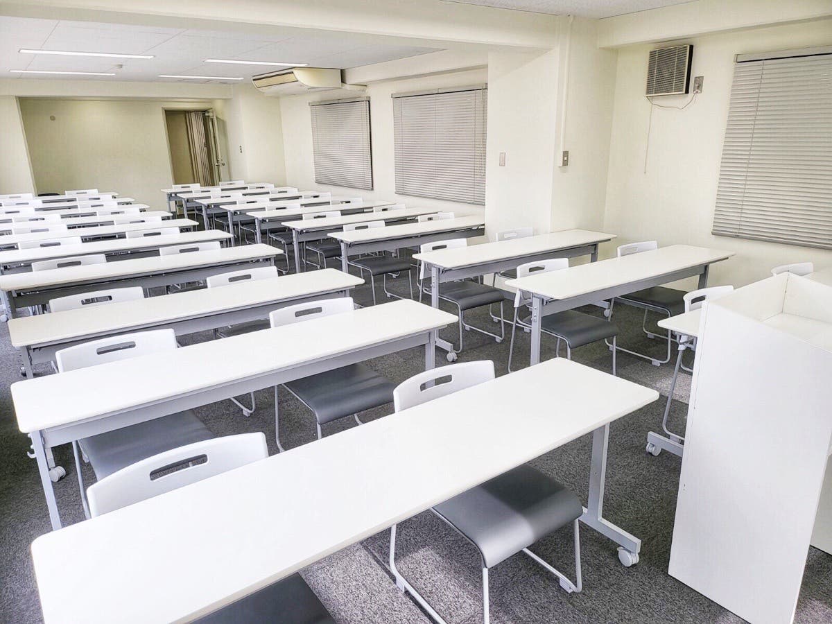 うめきた会議室《エイト５０２》【中津駅3分／梅田駅8分】ゆったり30名／Wifi（光回線）／プロジェクター無料の写真2