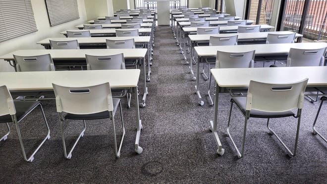 うめきた会議室《エイト502》【中津駅3分/梅田駅8分】ゆったり30名/Wifi(光回線)/プロジェクター無料の写真3