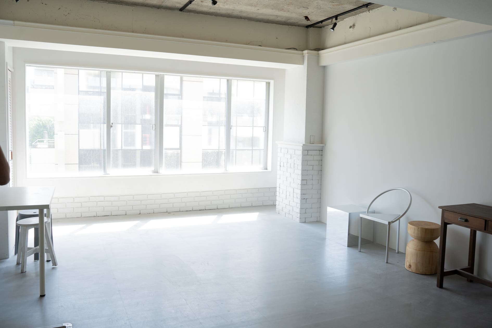 渋谷駅B1出口から4分CLspace白とグレーを基調にしたギャラリースタジオの写真5