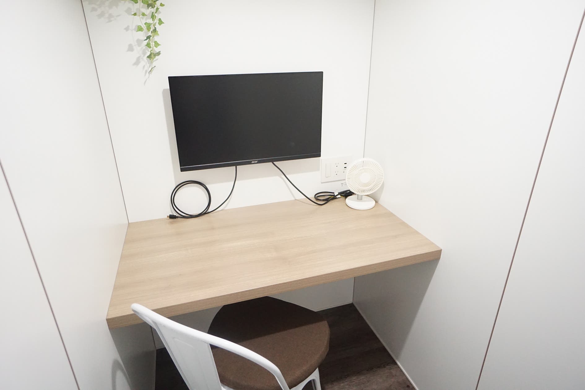 ＜PaO Work 渋谷道玄坂No.3＞道玄坂・マークシティすぐ！1人用個室🚪光回線Wi-Fi📶モニター🖥テレワーク/面接の写真5