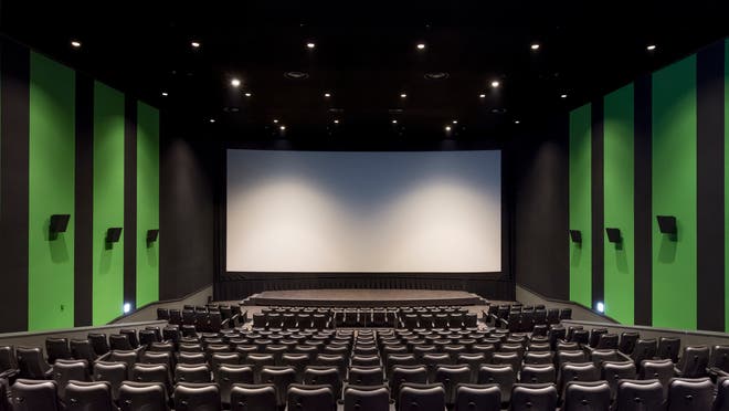 【新小松スクリーン5】映画館がイベントスペースに♪発表会や総会、講演会、表彰式におすすめ!撮影や音楽イベントも歓迎!の写真1