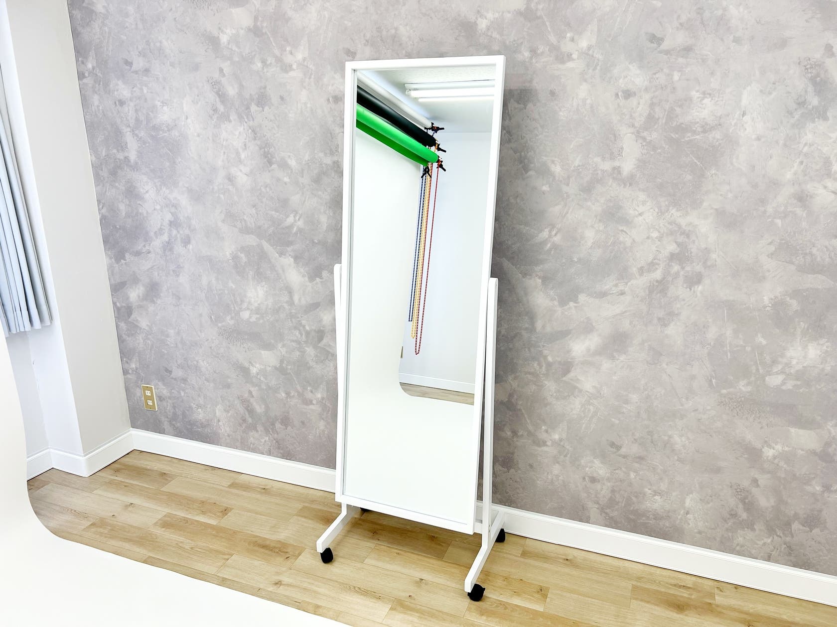 【神保町駅徒歩3分のレンタル撮影スタジオ】令和6年５月オープン！コスパ最強！自然光！撮影用備品無料貸出！の写真17